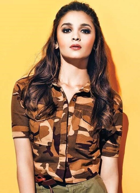 Alia Bhatt Height Weight Boyfriend Body Measurement