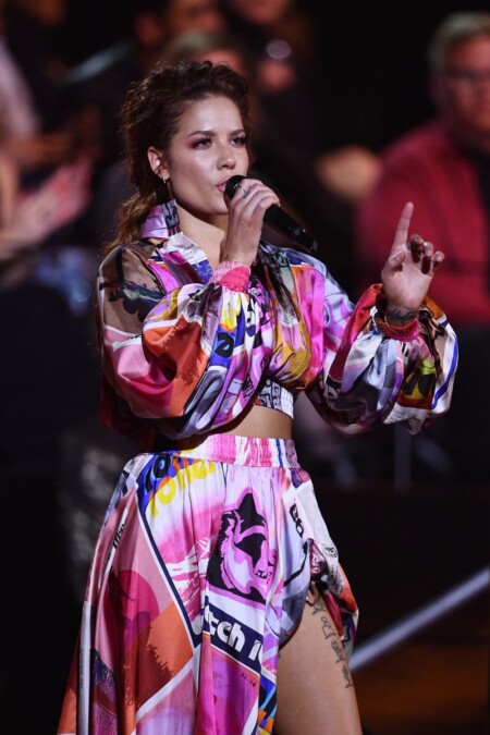 Halsey Height Weight Body Figure Measurement Boyfriend Affairs