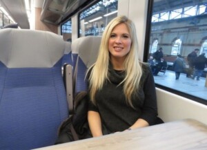 Jo Blythe Net Worth 2024, Age, Height, Weight, Husband, Career Details ...