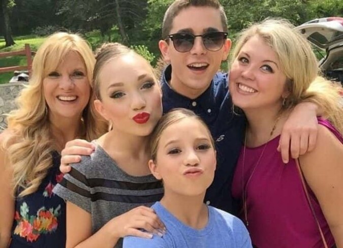 Michele Gisoni Bio, Age, Height, Weight, Parents, Siblings, Career, and ...