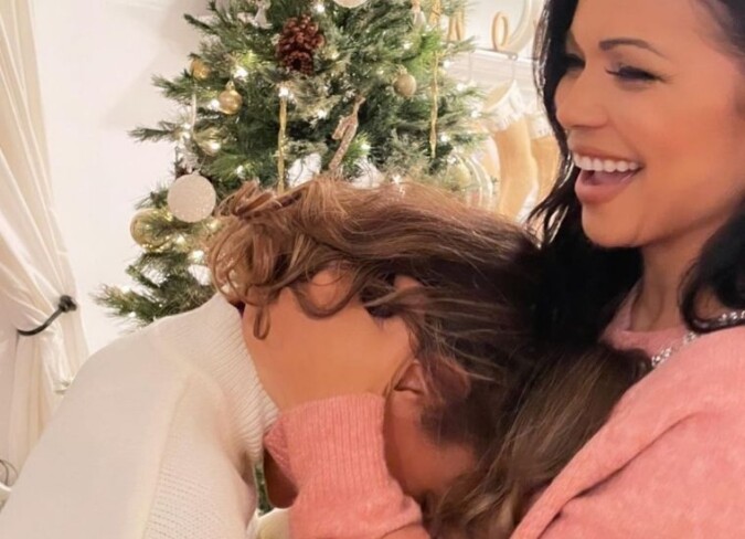 Isabella Amora Watson Bio, Net Worth, Age, Mother, Career