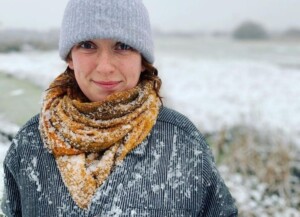 Poppy Gilbert Bio, Age, Height, Weight, Career, Net Worth