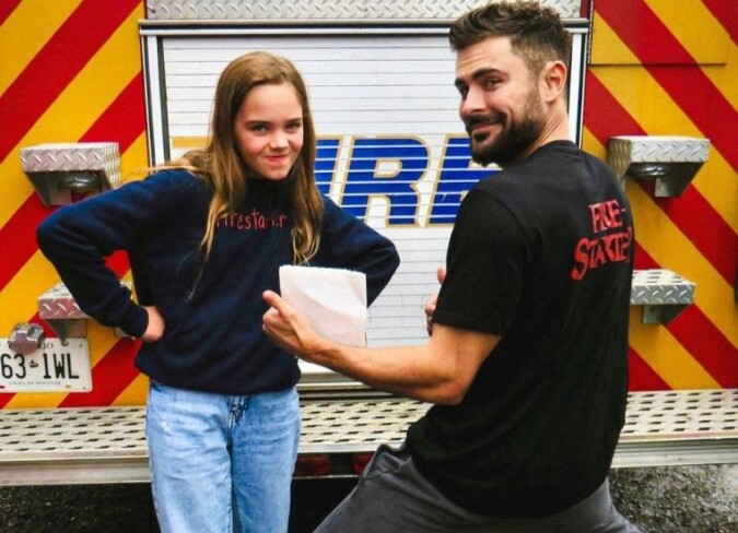 Zac Efron Bio, Age, Parents, Girlfriend, Height, Career,Wiki