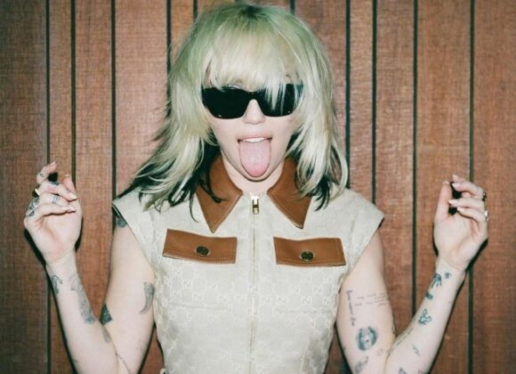 Miley Cyrus Bio, Age, Height, Career, Siblings, Net Worth