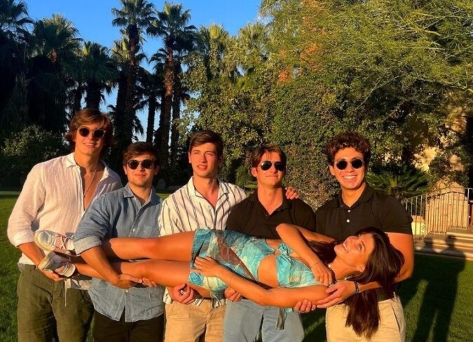 Phoebe Adele Gates Bio, Age, Father, Height, Weight, Career