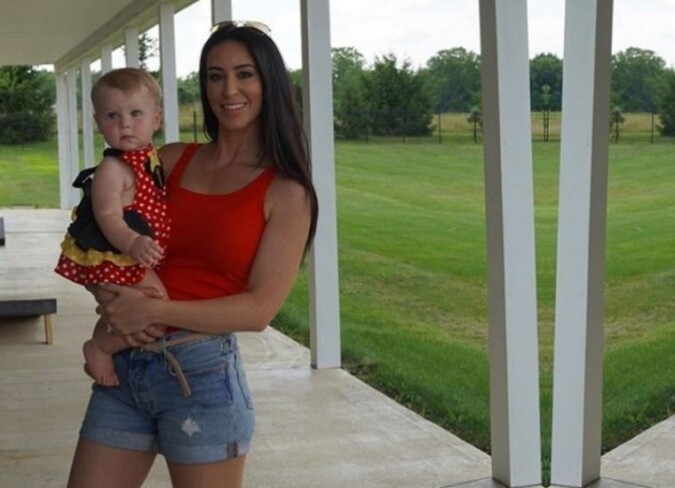 Ryan Marie Carney (Stipe Miocic's Wife) Bio, Age, Height, Weight ...