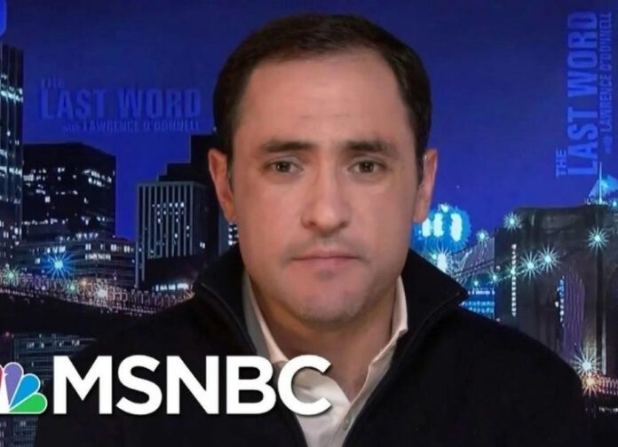 Michael S Schmidt Bio, Age, Height, Weight, Wife, NYT, Career, Net Worth