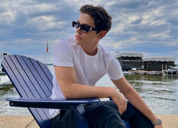 Alex Hoyer Net Worth, Bio, Age, Height, Weight, Career, Family, Girlfriend