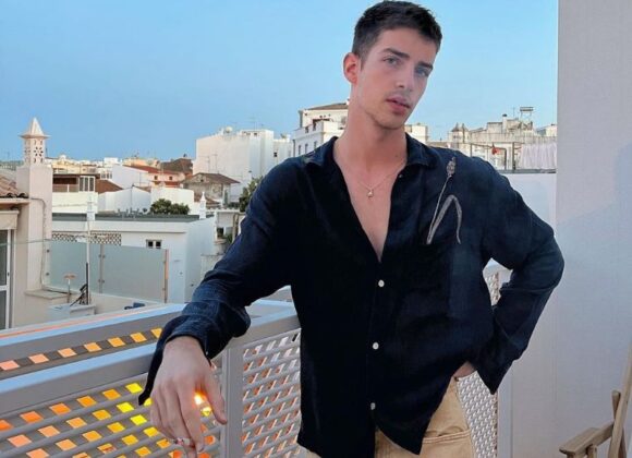 Manu Ríos Bio, Age, Gay, Family, Height, Weight, Career, Girlfriend ...