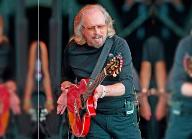 Barry Gibb Bio, Age, Height, Weight, Career, Wife, Net Worth, Family ...