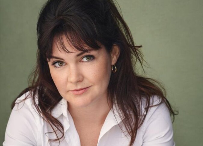 Hollie Taylor Bio, Age, Net Worth, Height, Weight, Career, Parents, Family