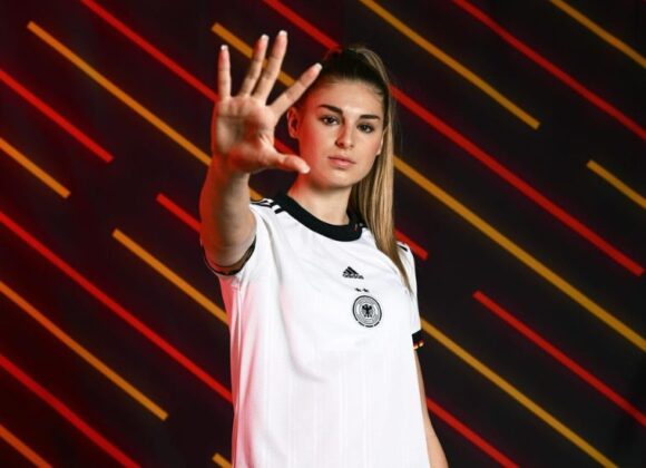 Jule Brand Bio, Age, Height, Weight, Career, Boyfriend, Family, Net Worth