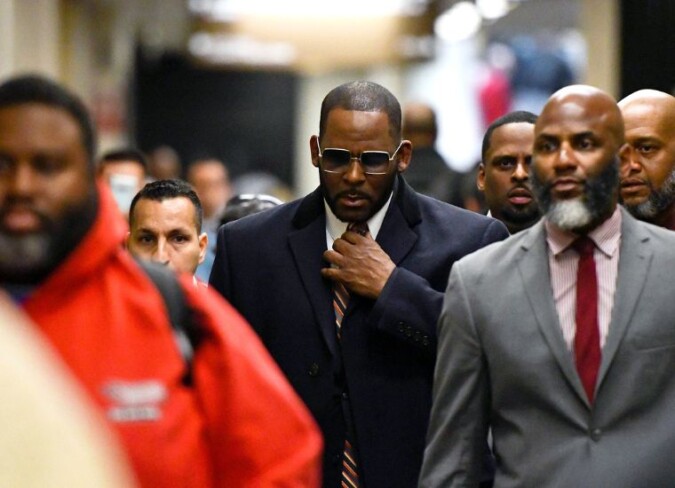R. Kelly Bio, Age, Net Worth, Height, Weight, Career, Wife, Family ...