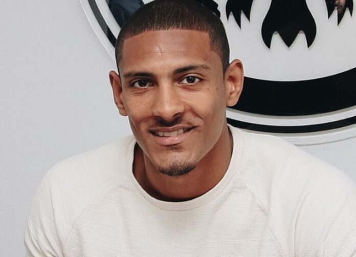 Sebastian Haller Bio, Age, Height, Weight, Career, Girlfriend, Net ...