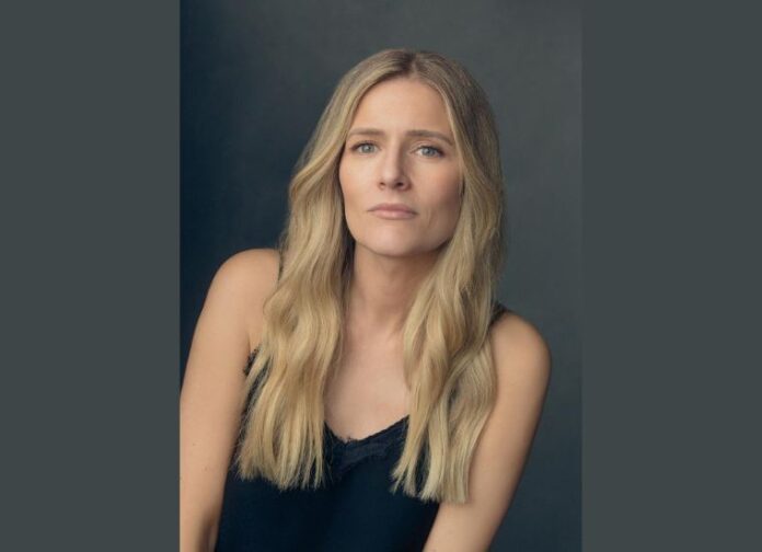 Amy De Bhrún Bio, Age, Height, Weight, Career, Husband, Net Worth, Family