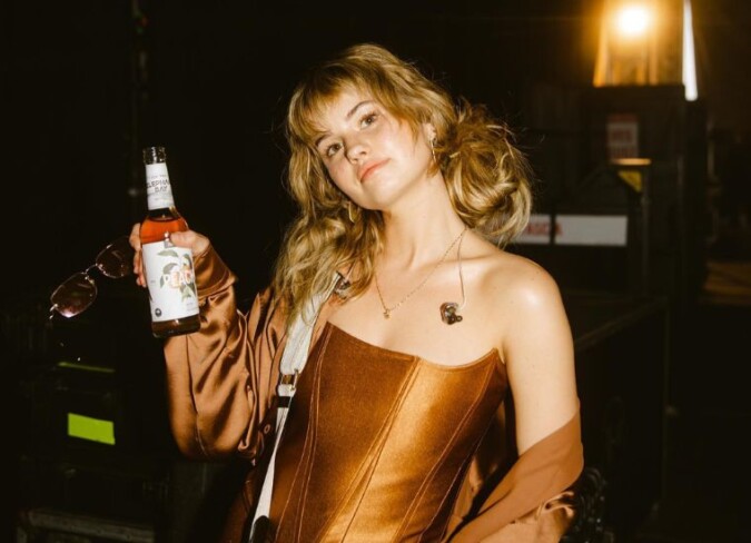 Debby Ryan Bio, Age, Career, Boyfriend, Net Worth, Family