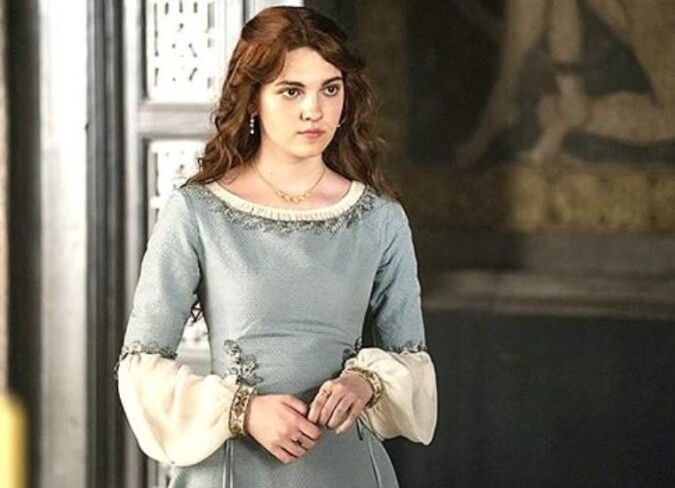 Emily Carey Bio, Age, Career, Boyfriend, Net Worth, Movies, Height, Weight