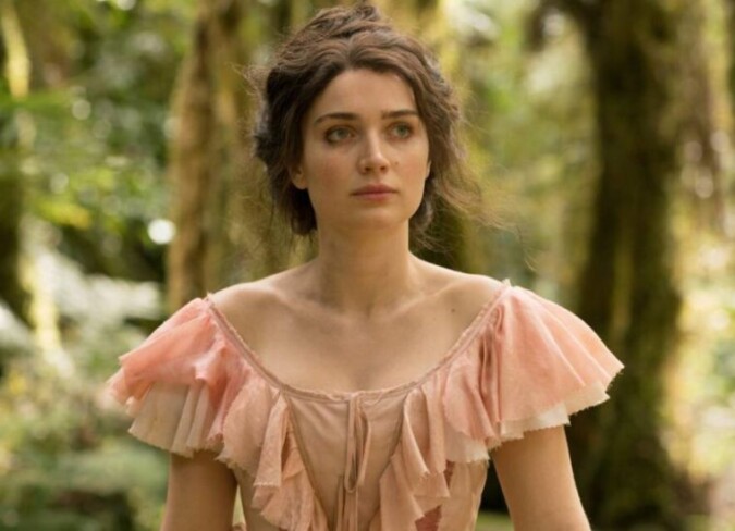 Eve Hewson Bio, Age, Net Worth, Height, Weight, Career, Boyfriend, Family