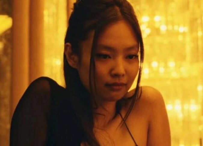 Jennie Ruby Jane Bio, Age, Career, Boyfriend, Net Worth, Height, Weight