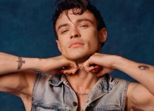 Thomas Doherty Bio, Age, Height, Weight, Career, Girlfriend, Net Worth ...
